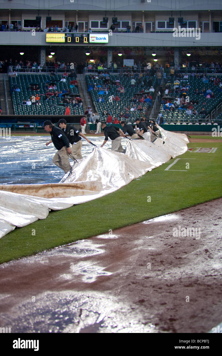 Baseball tarp hi-res stock photography and images - Alamy