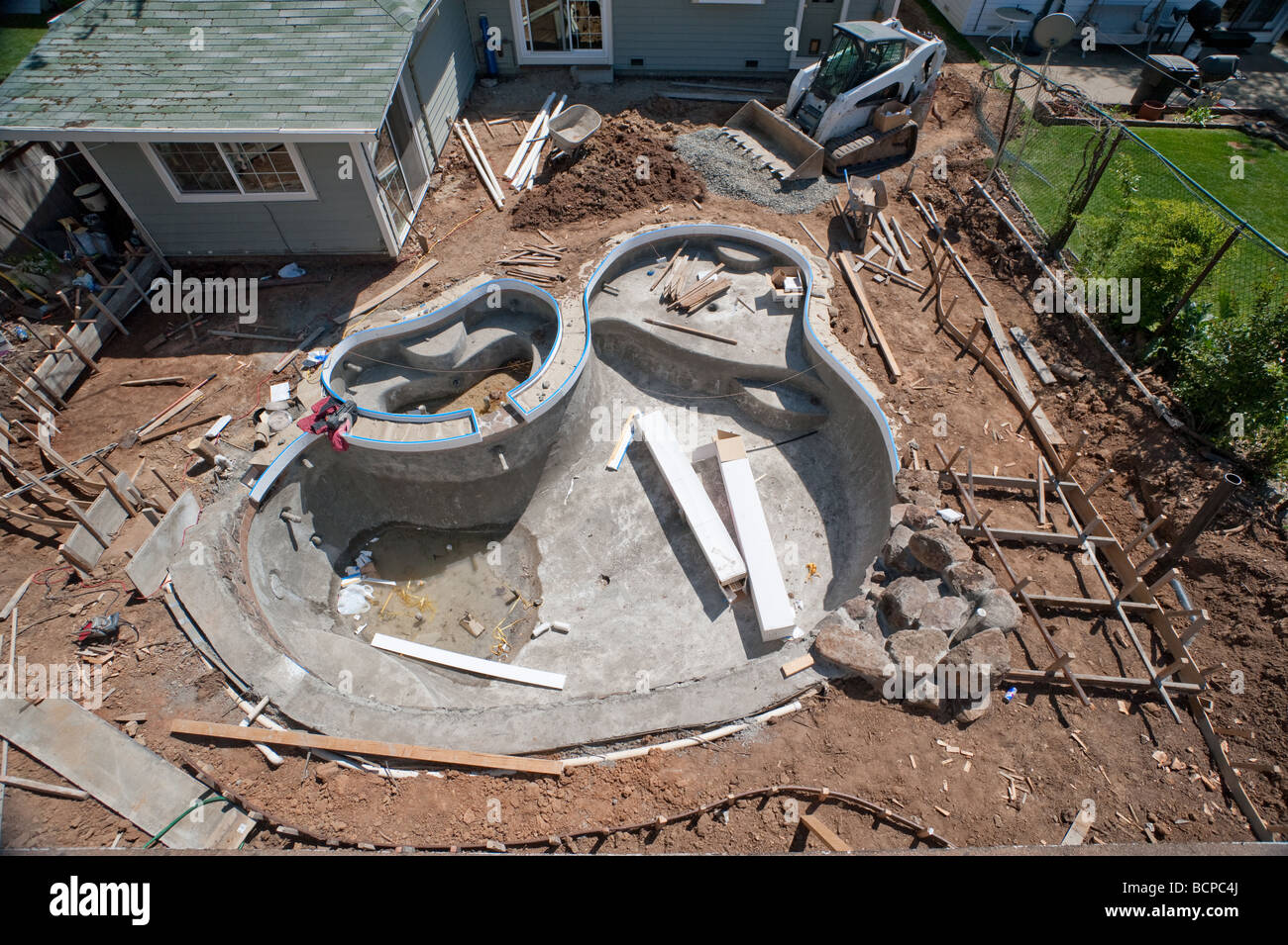 Pool construction materials hi-res stock photography and images - Alamy