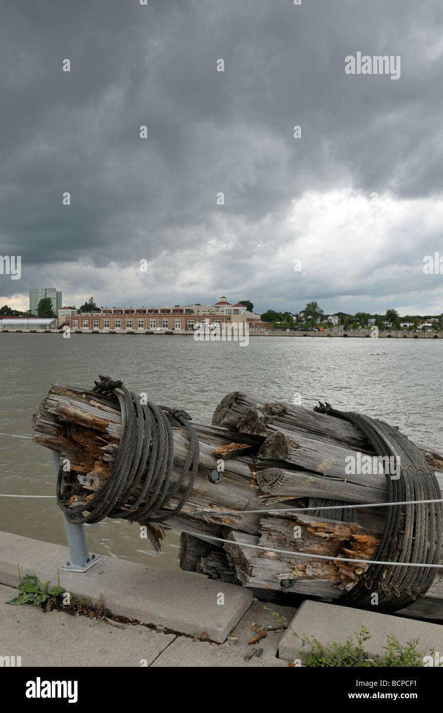 Broken piling washed up Stock Photo - Alamy