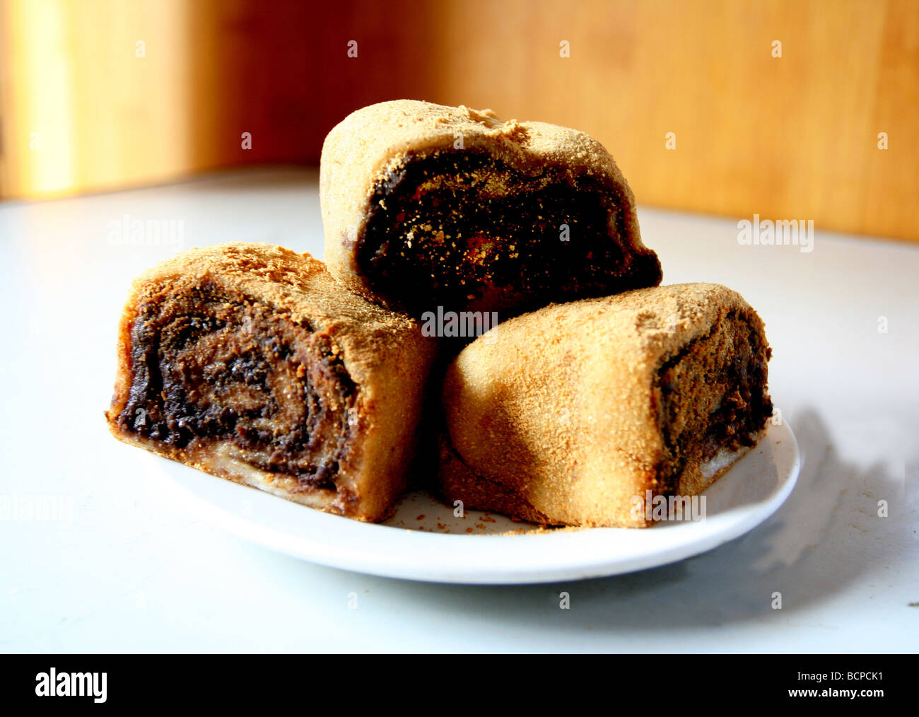 Traditional Beijing snack Ludagunr, Beijing, China Stock Photo - Alamy