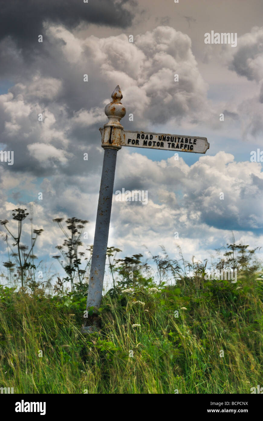 Rural traffic sign hi-res stock photography and images - Alamy