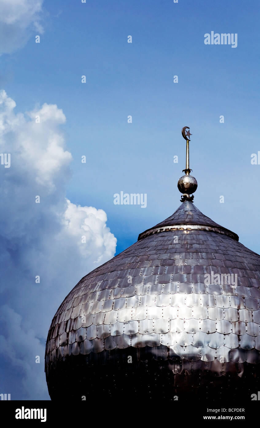 Silver dome roof hi-res stock photography and images - Alamy
