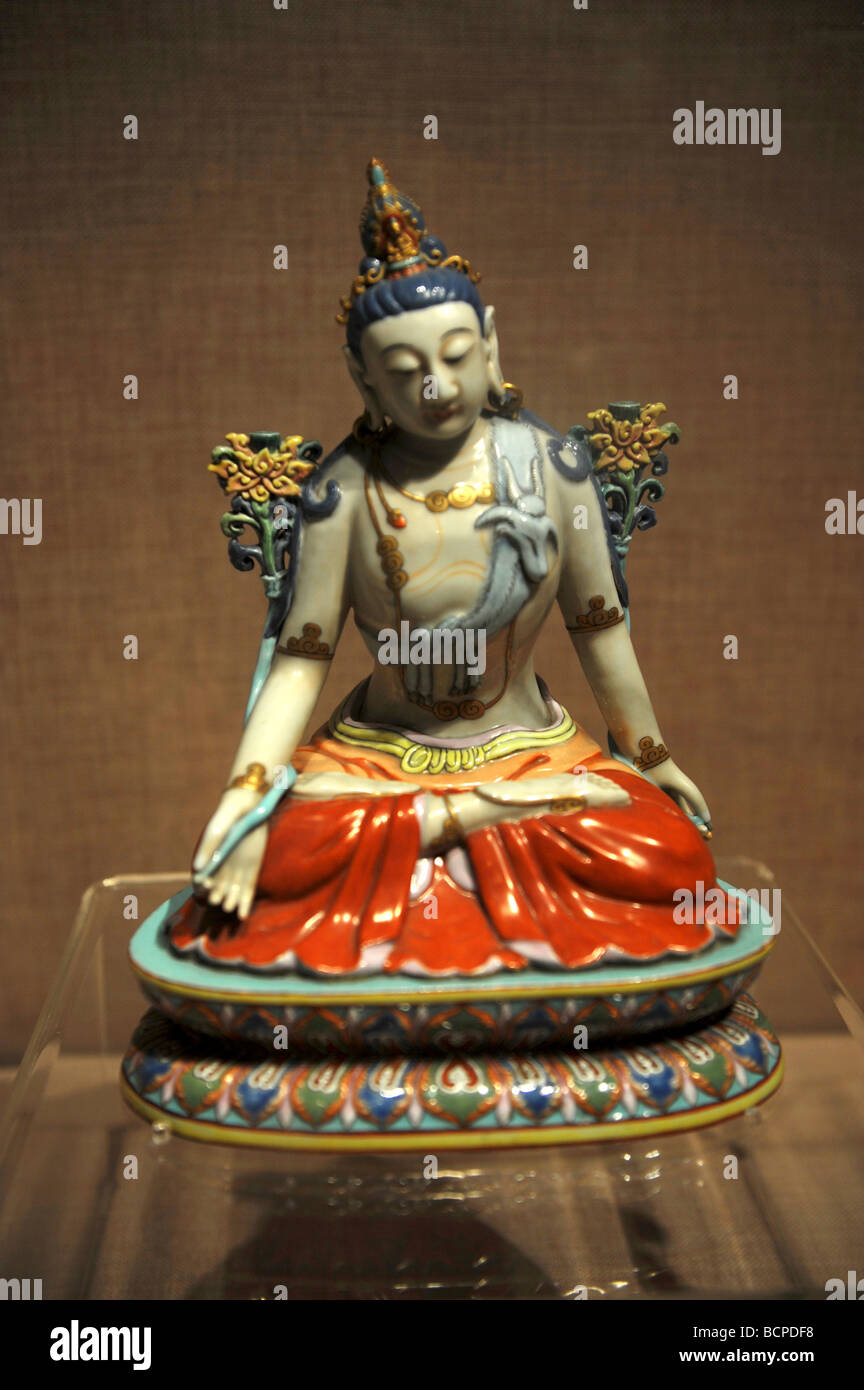 Colored porcelain Avalokite?vara statue from Qing Dynasty, Capital ...