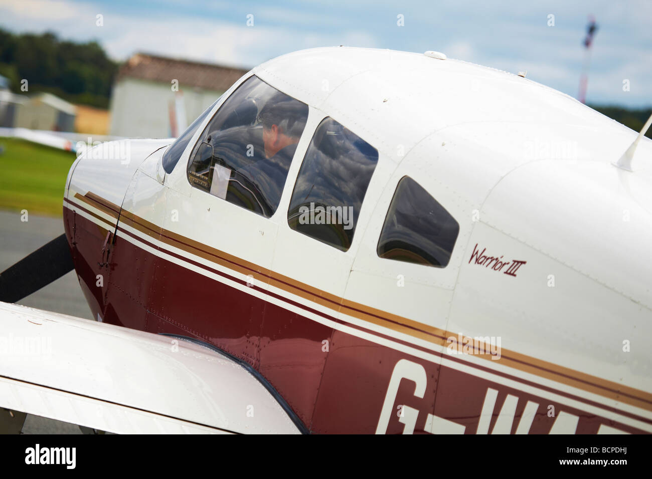 Piper warrior hi-res stock photography and images - Alamy