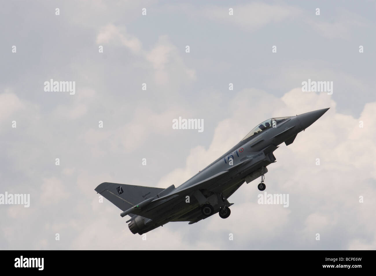 Paris Airshow 2009 Eurofighter taking off Stock Photo - Alamy