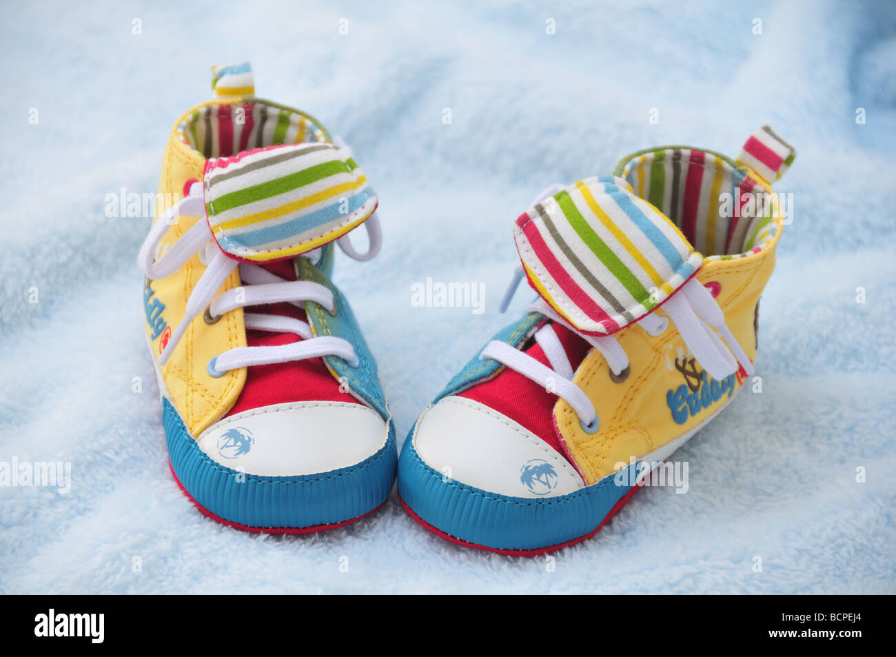 Cute baby booties Stock Photo - Alamy