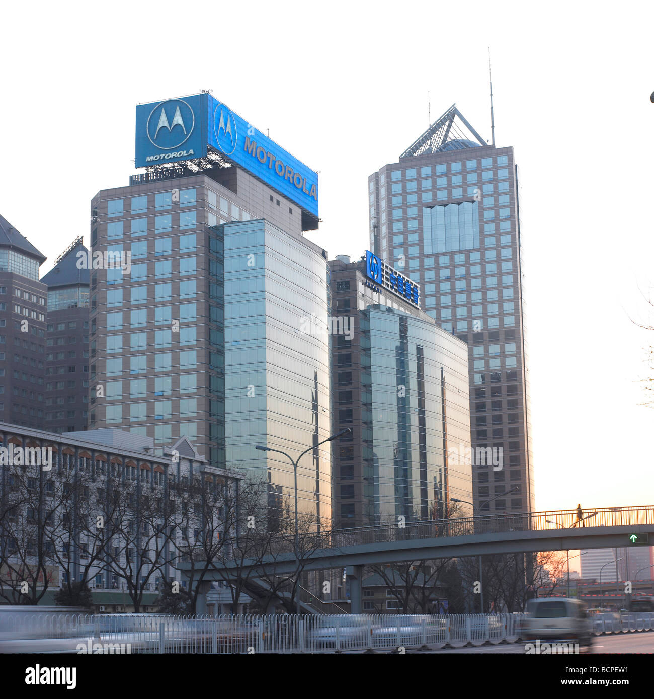 Motorola building hi-res stock photography and images - Alamy