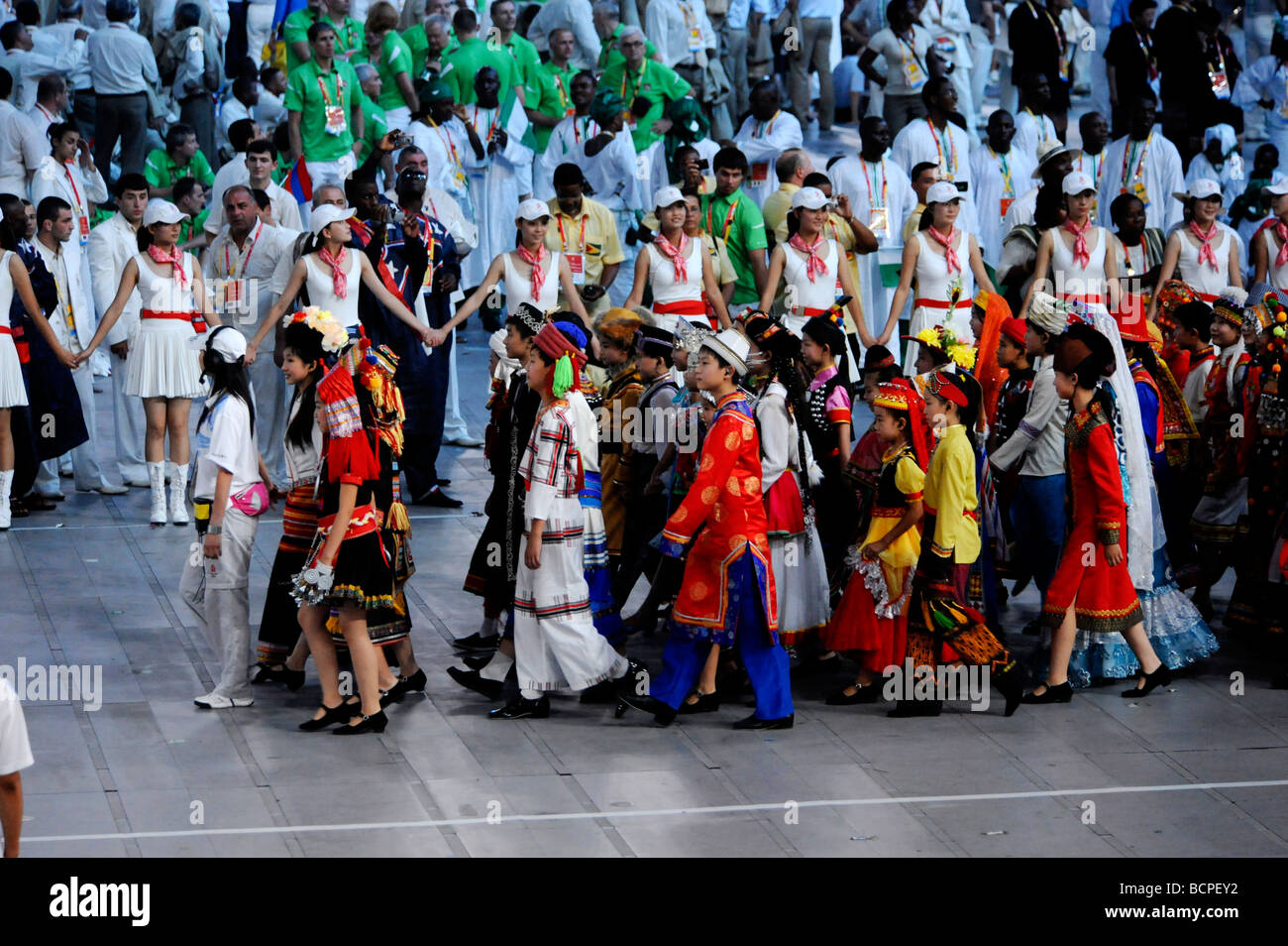 Minority china children costume hi-res stock photography and images - Alamy