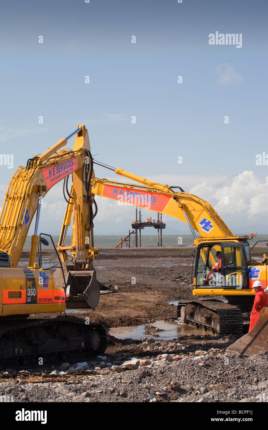 Installing the electric cable from the offshore wind farm of Robin Rigg ...