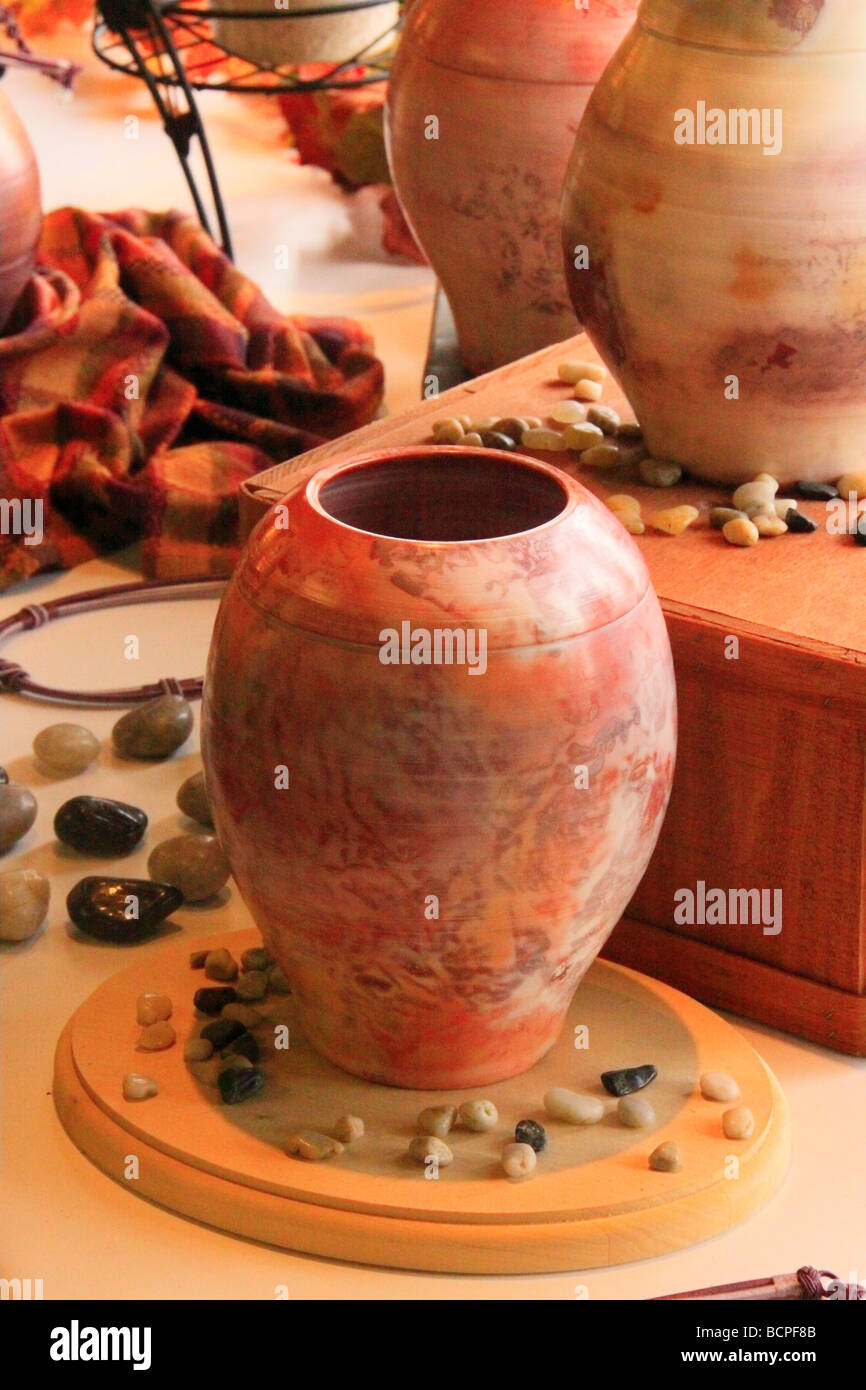 Clay pots in craft shop in Berea, Kentucky, USA Stock Photo - Alamy
