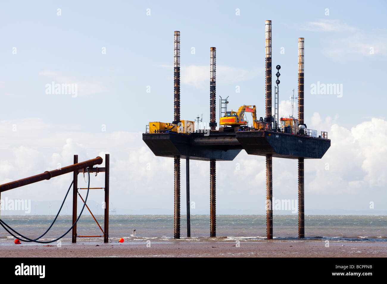 Installing the electric cable from the offshore wind farm of Robin Rigg ...