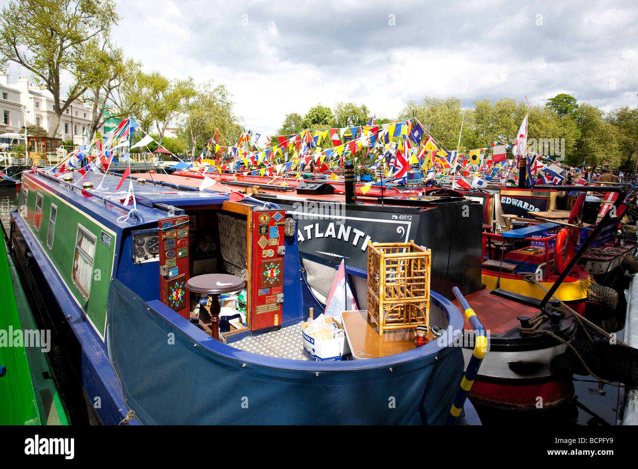 Narrowboats moored at Regent's Canal, Little Venice, London, England ...