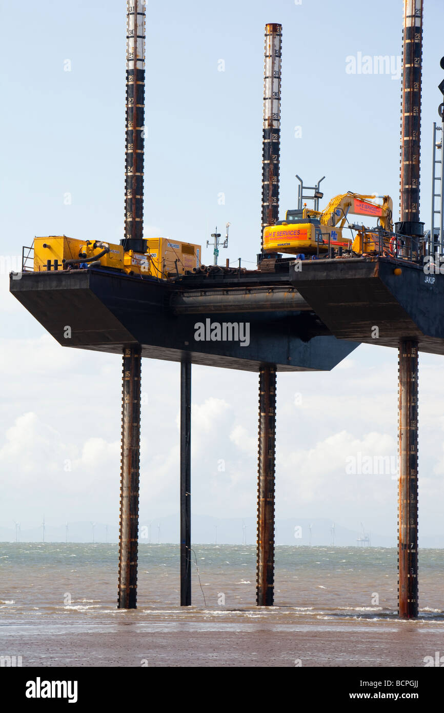 Installing the electric cable from the offshore wind farm of Robin Rigg ...