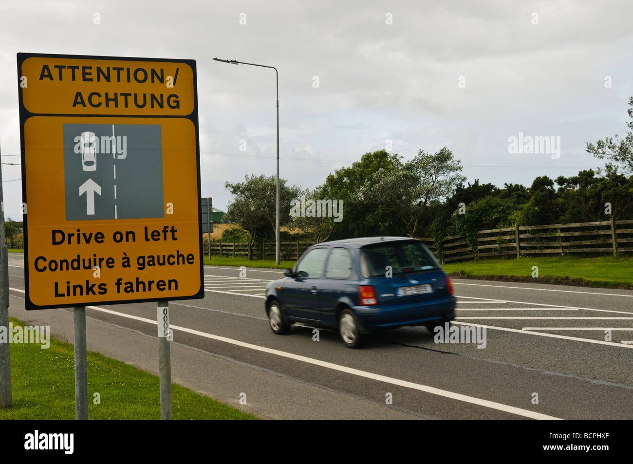 "Drive on the left" reminder sign in English, German and French ...