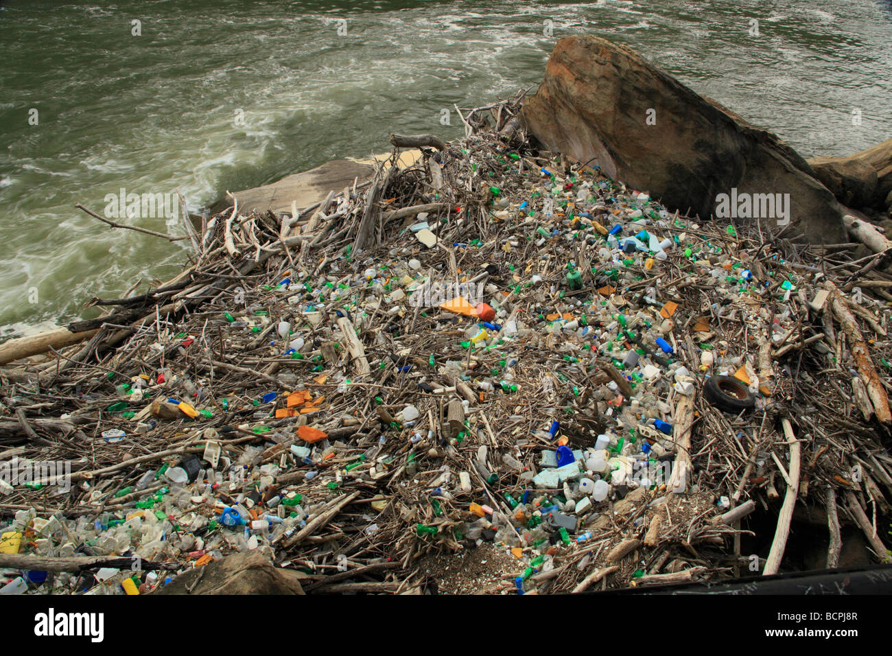 Trash pile at bottom of Cumberland Falls Cumberland Falls State Resort ...