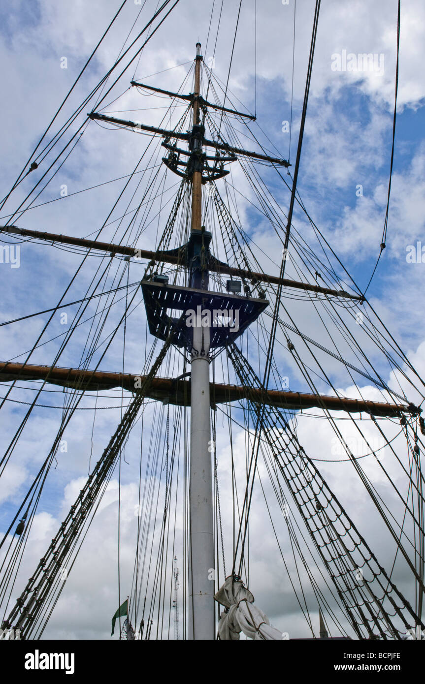 Dunbrody famine ship hi-res stock photography and images - Alamy