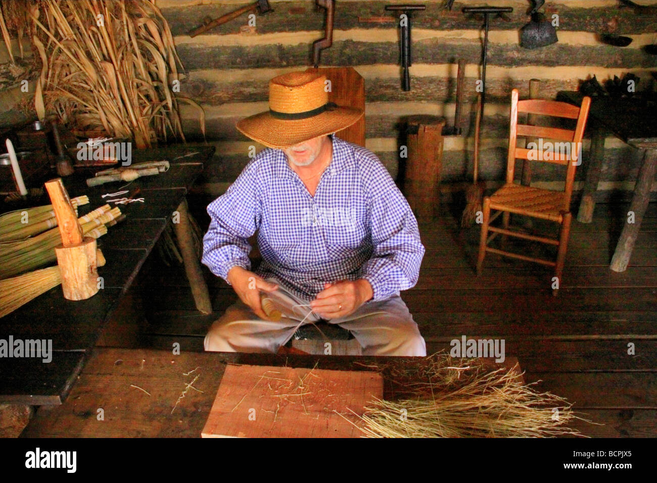 Broom maker at Old Fort Harrod State Park Harrodsburg Kentucky Stock ...