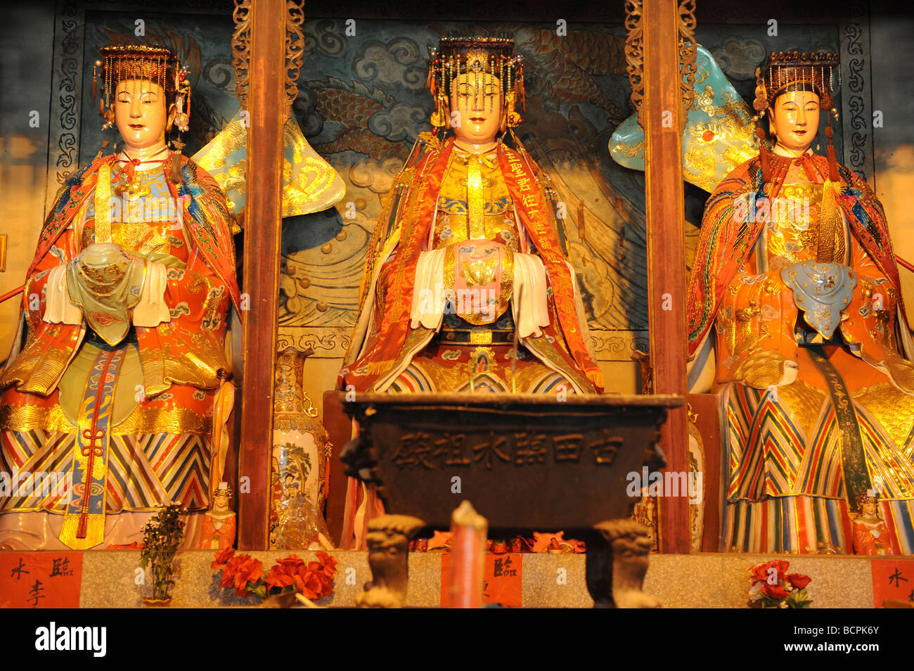 Shrine of Taoist deity Water Margin Lady in the Main Hall, Linshui ...