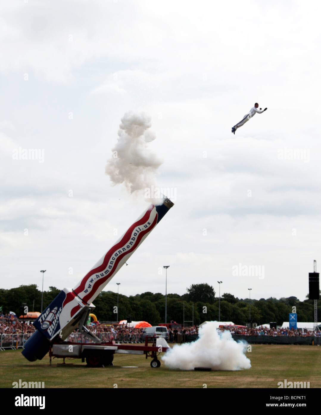 Ball canon hi-res stock photography and images - Alamy