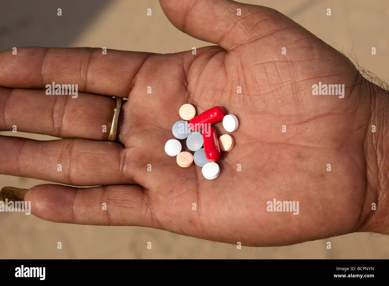 Tablet and capsules medicine India Stock Photo - Alamy