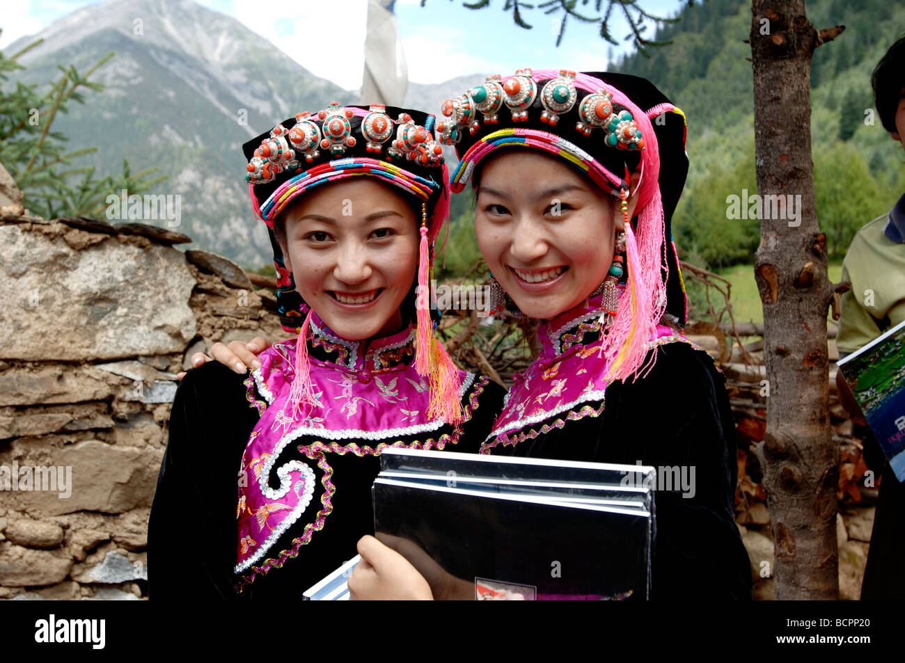 Tibetan gyarong hi-res stock photography and images - Alamy