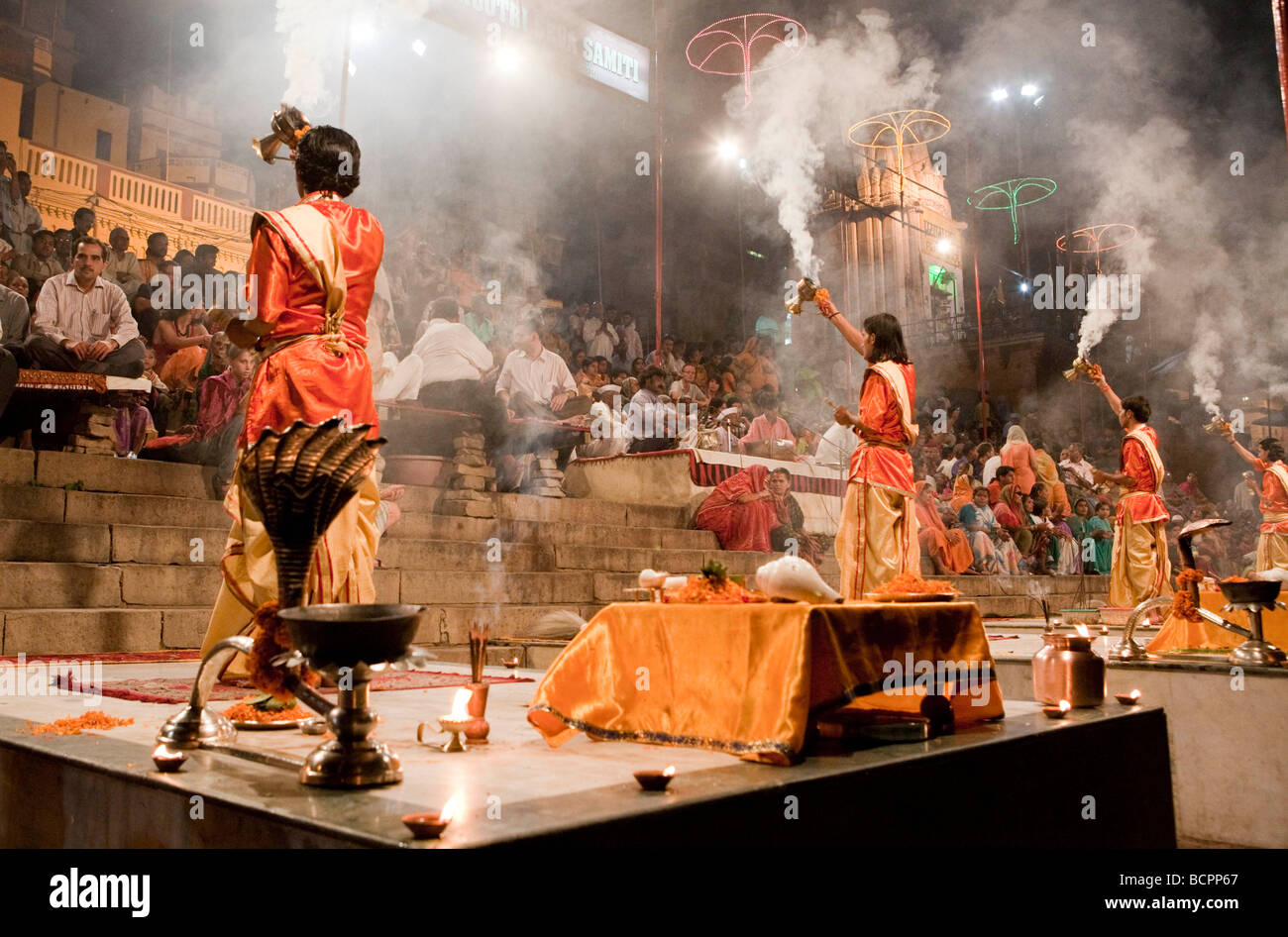 Ganga Aarti Evening Dawn Nightime Ceremony At The Dasaswamedh Ghat ...