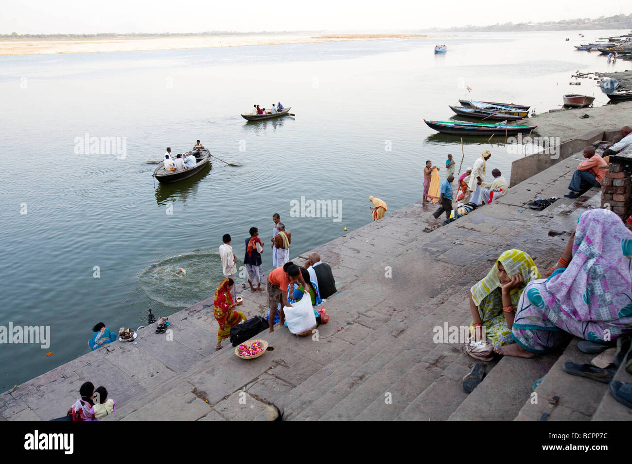 Dawn Puja Ceremony At The Ghats Varanasi India Stock Photo - Alamy