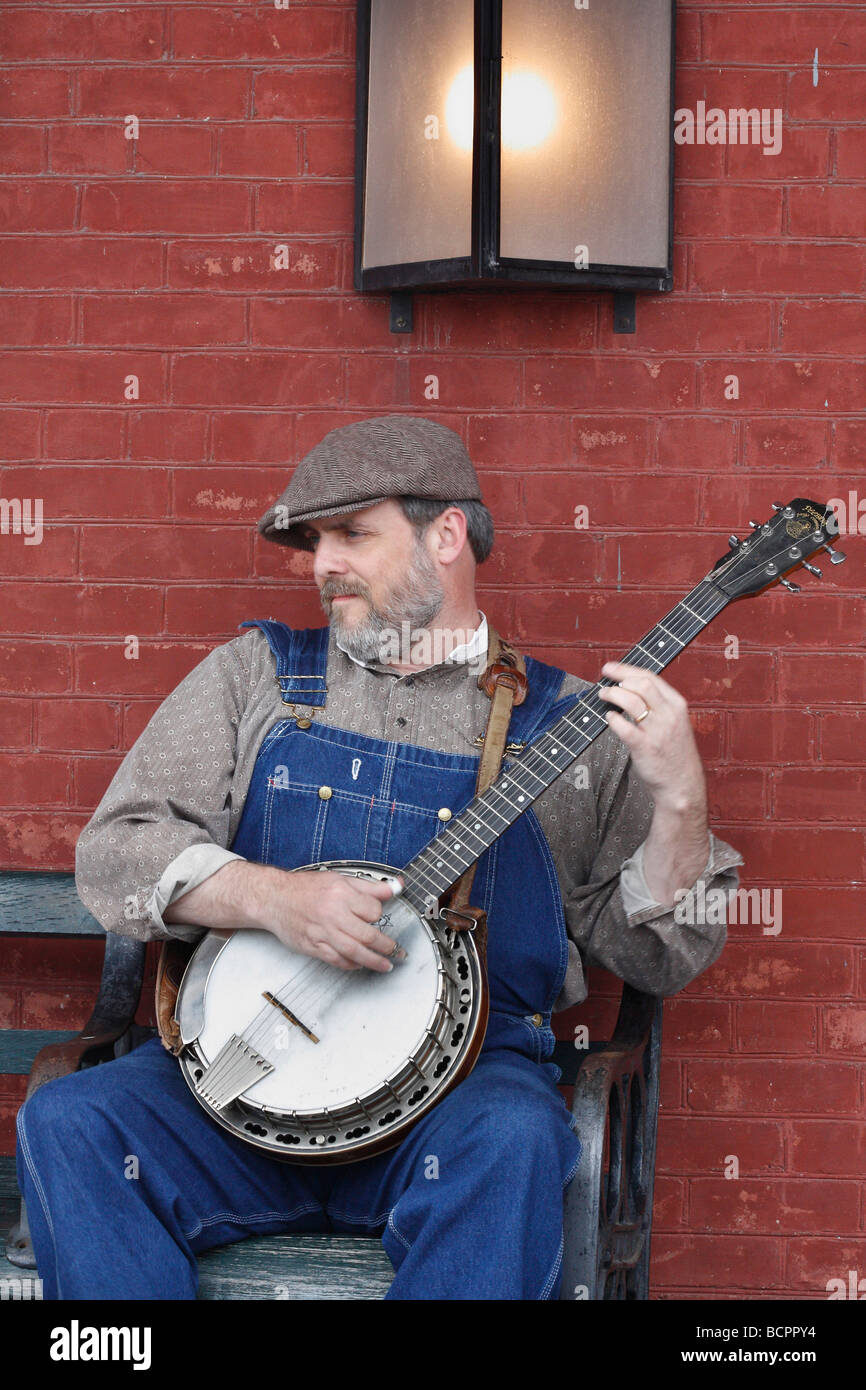 Live hi res hi-res stock photography and images - Alamy