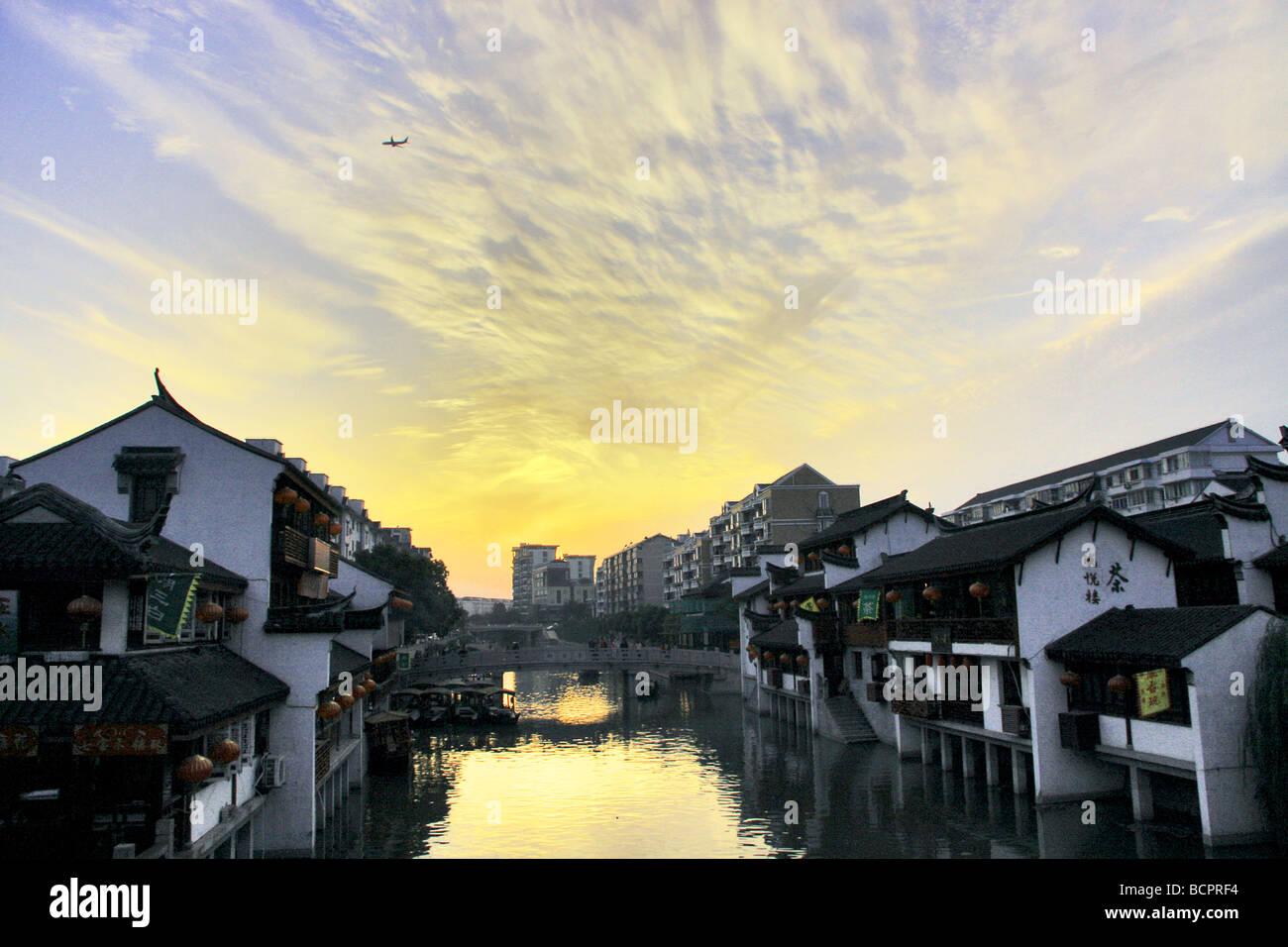 Shanghai qibao ancient town hi-res stock photography and images - Alamy