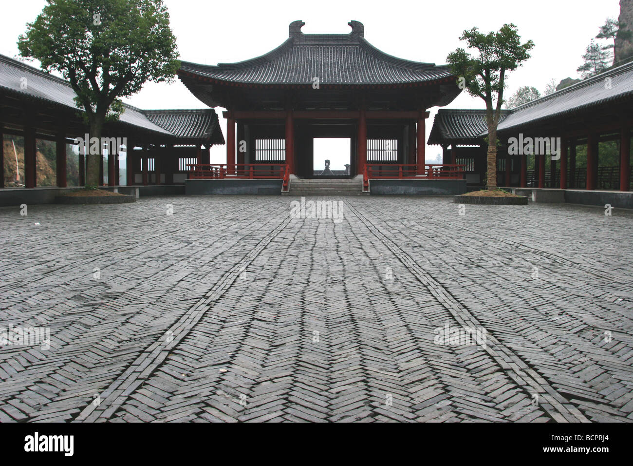 Yellow Emperor Memorial Hall in spring, Xiandu Mountain, Jinyun County ...