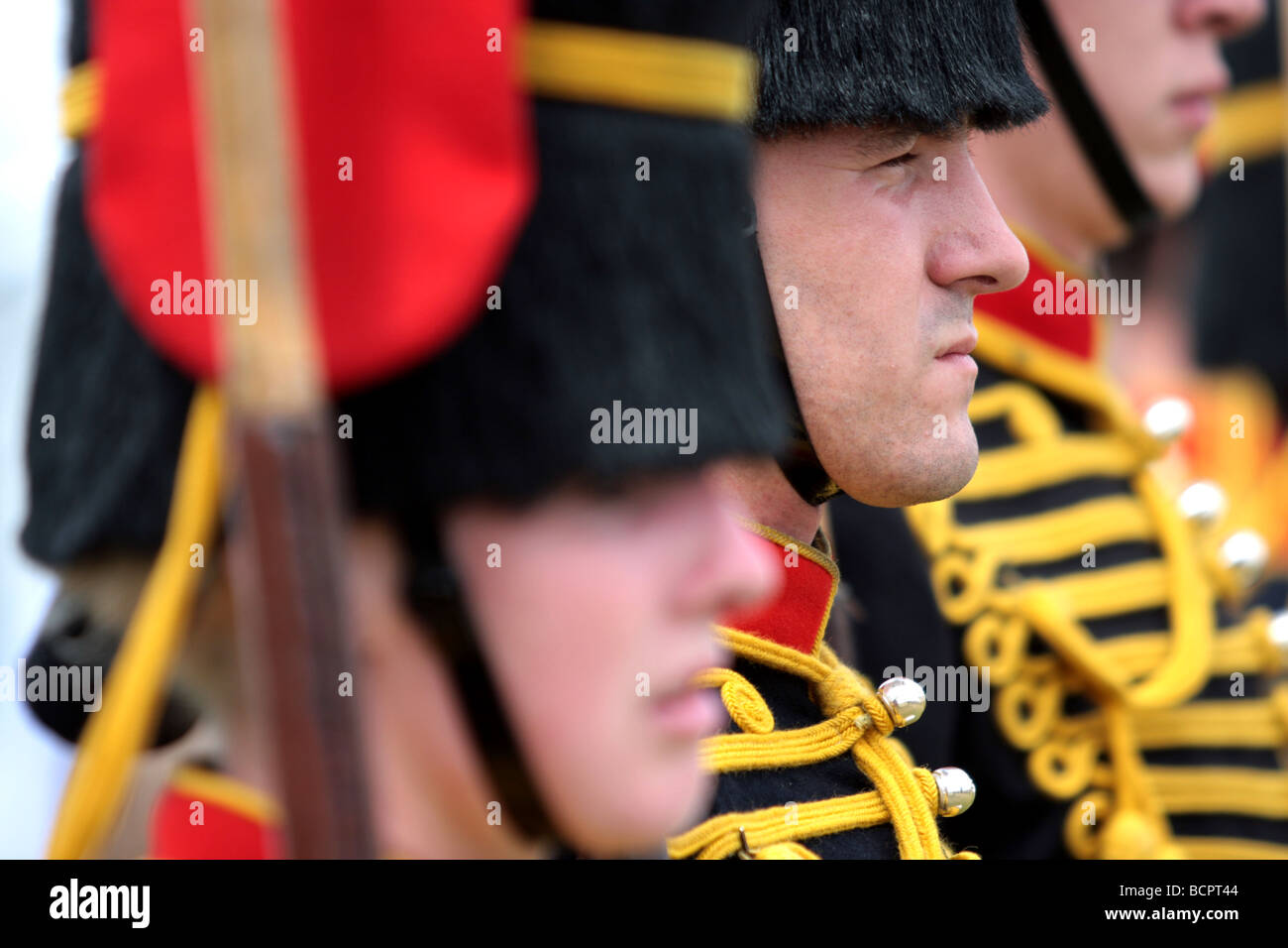 British soldier and salute hi-res stock photography and images - Alamy
