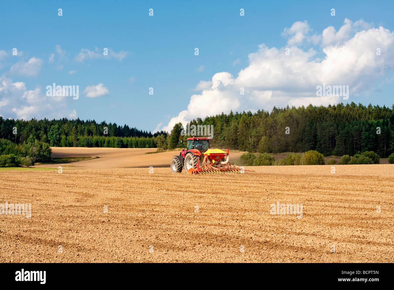 Plow the field hi-res stock photography and images - Alamy