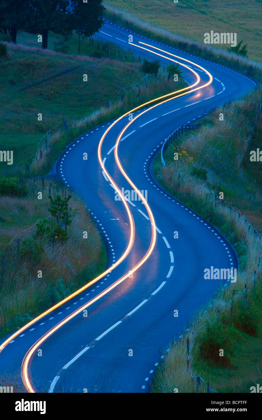 Rural roads winding country road hi-res stock photography and images ...