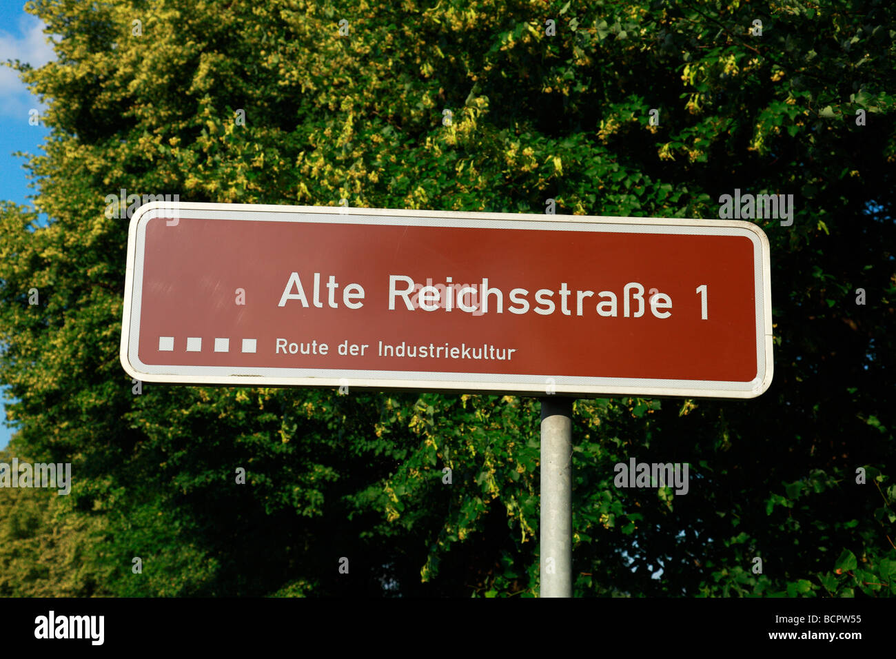 Heritage road sign hi-res stock photography and images - Alamy