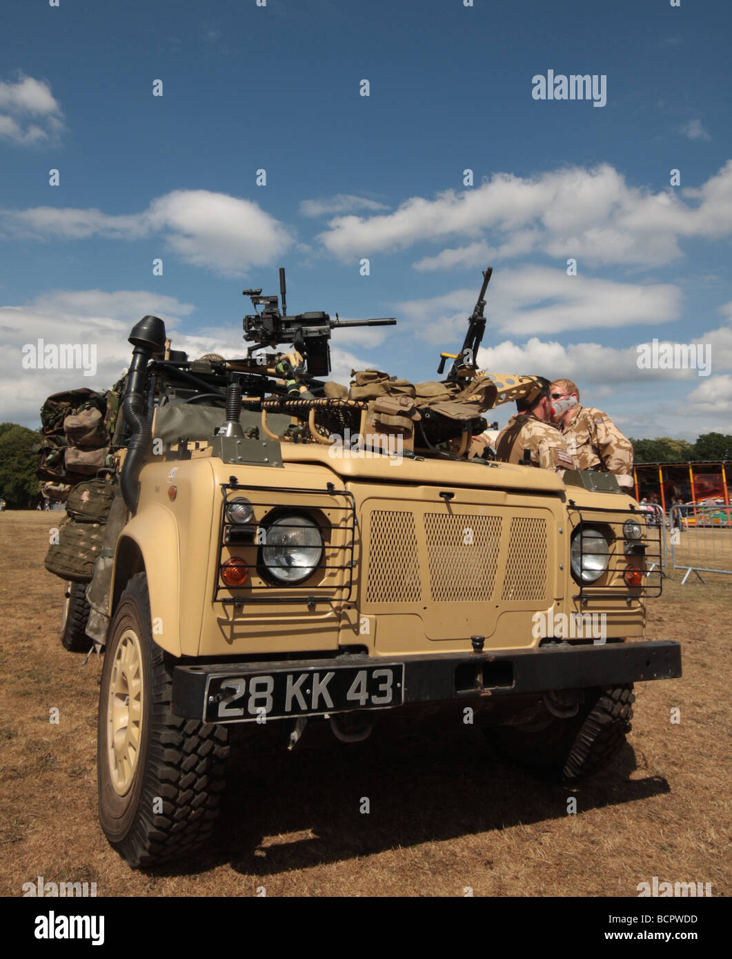 British army land rover hi-res stock photography and images - Alamy