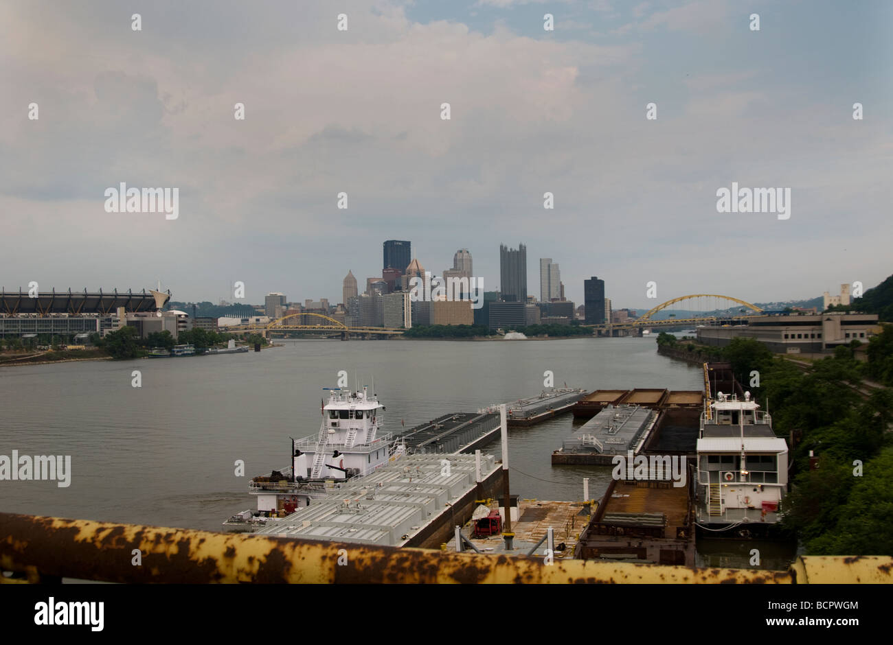 Gateway bridges hi-res stock photography and images - Alamy