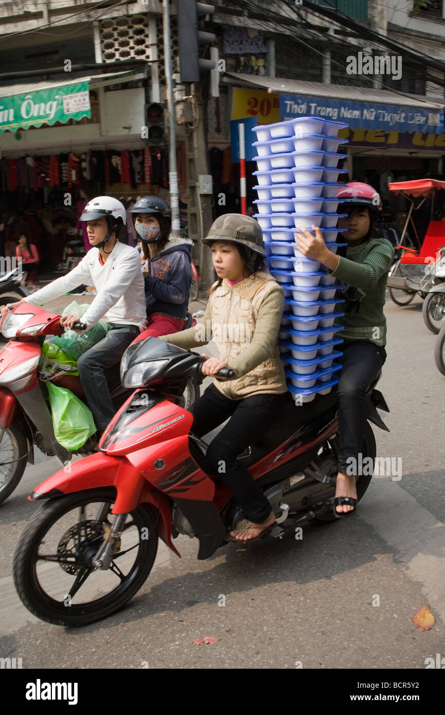 Food Delivery on Motorbike Hanoi Vietnam Stock Photo - Alamy
