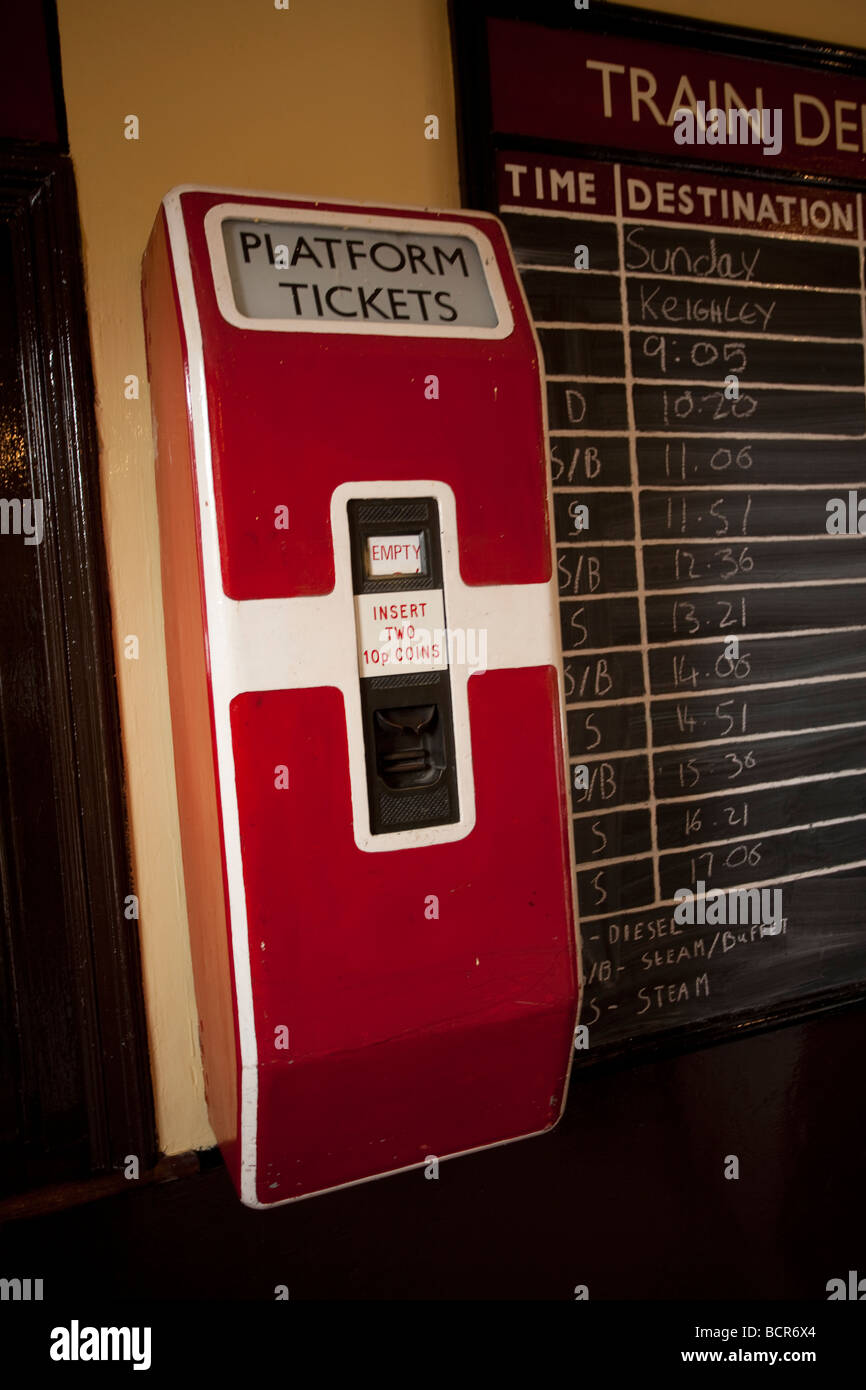 Victorian Station Luggage Holders High Resolution Stock Photography and ...