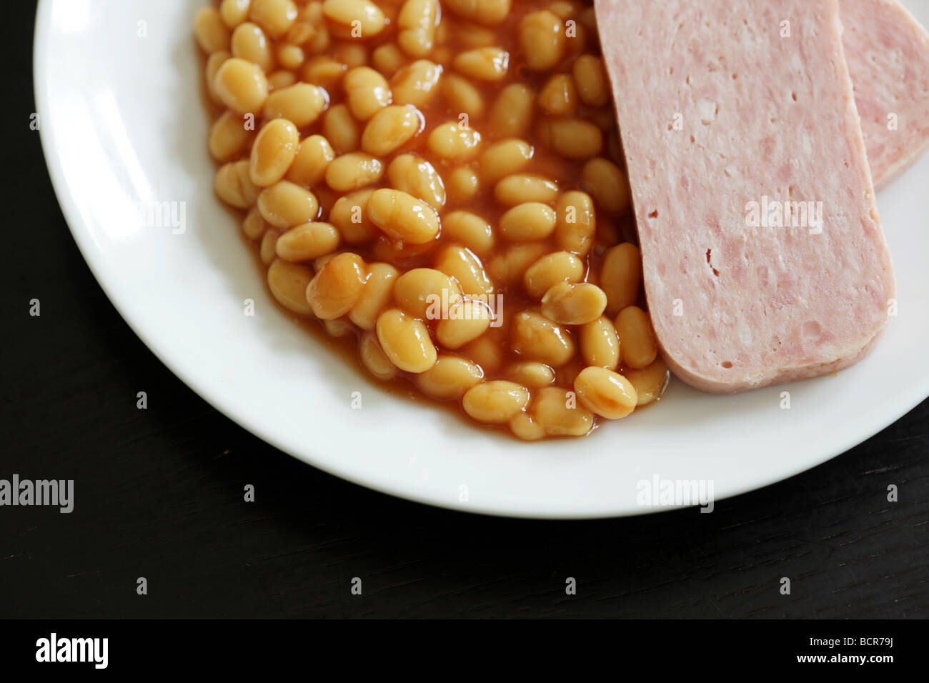 Spam baked beans hi-res stock photography and images - Alamy