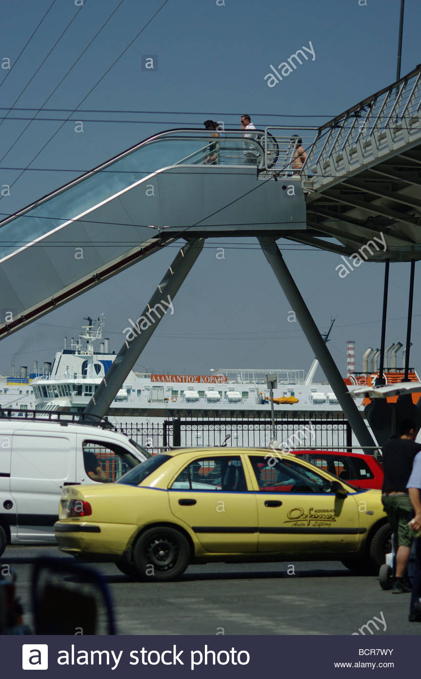 Yellow Vehicles High Resolution Stock Photography and Images - Alamy