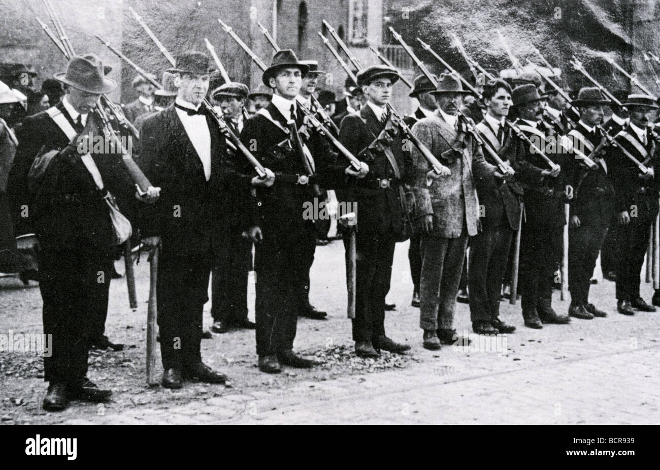 Volnteers hi-res stock photography and images - Alamy