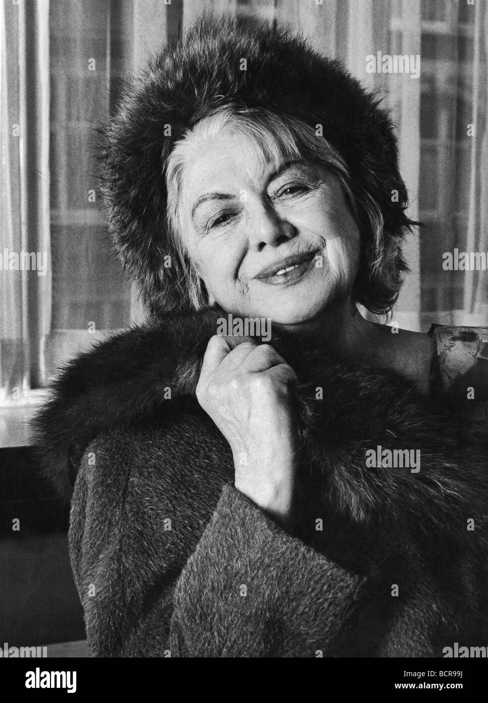 Welsh singer Dorothy Squires Stock Photo - Alamy