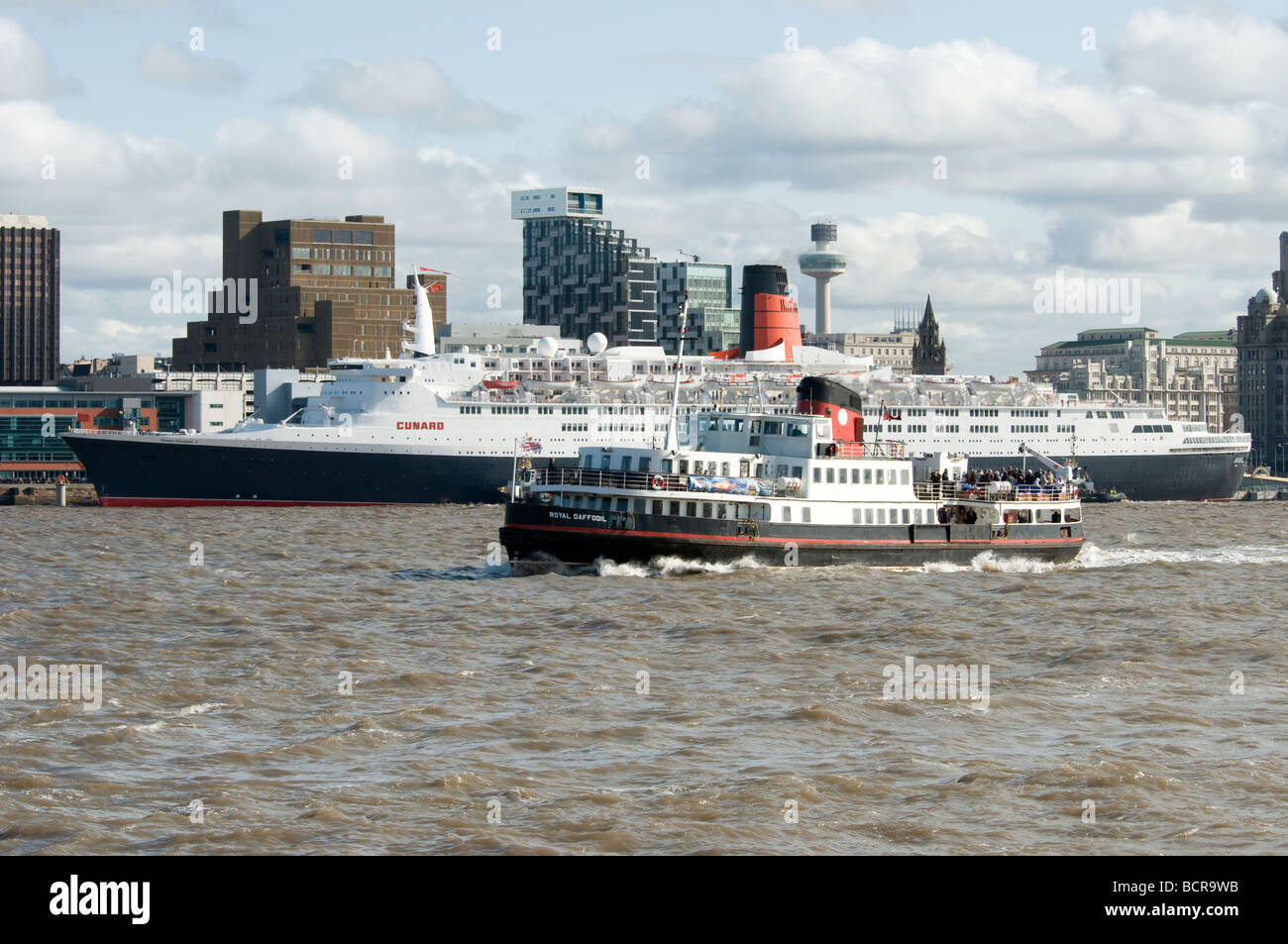 Mersey ferry boats hi-res stock photography and images - Alamy