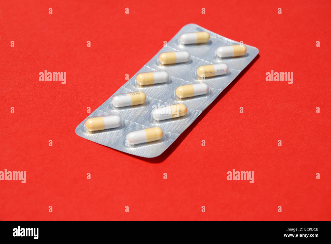 genuine Tamiflu 75mg, an anti-viral drug used in the treatment and ...