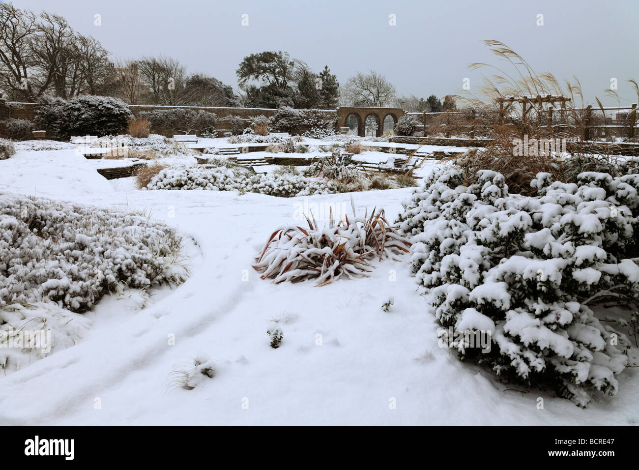 Worthing snow hi-res stock photography and images - Alamy