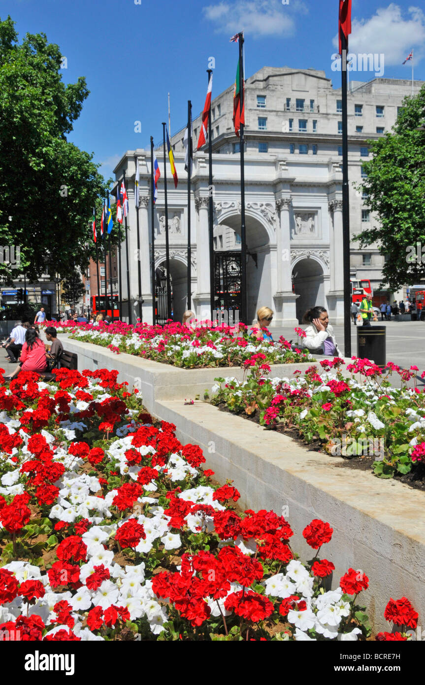 The Marble Arch area with summer flower beds Stock Photo - Alamy