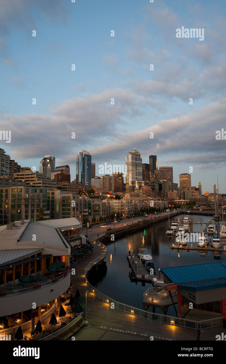 Seattle waterfront retro image hi-res stock photography and images - Alamy