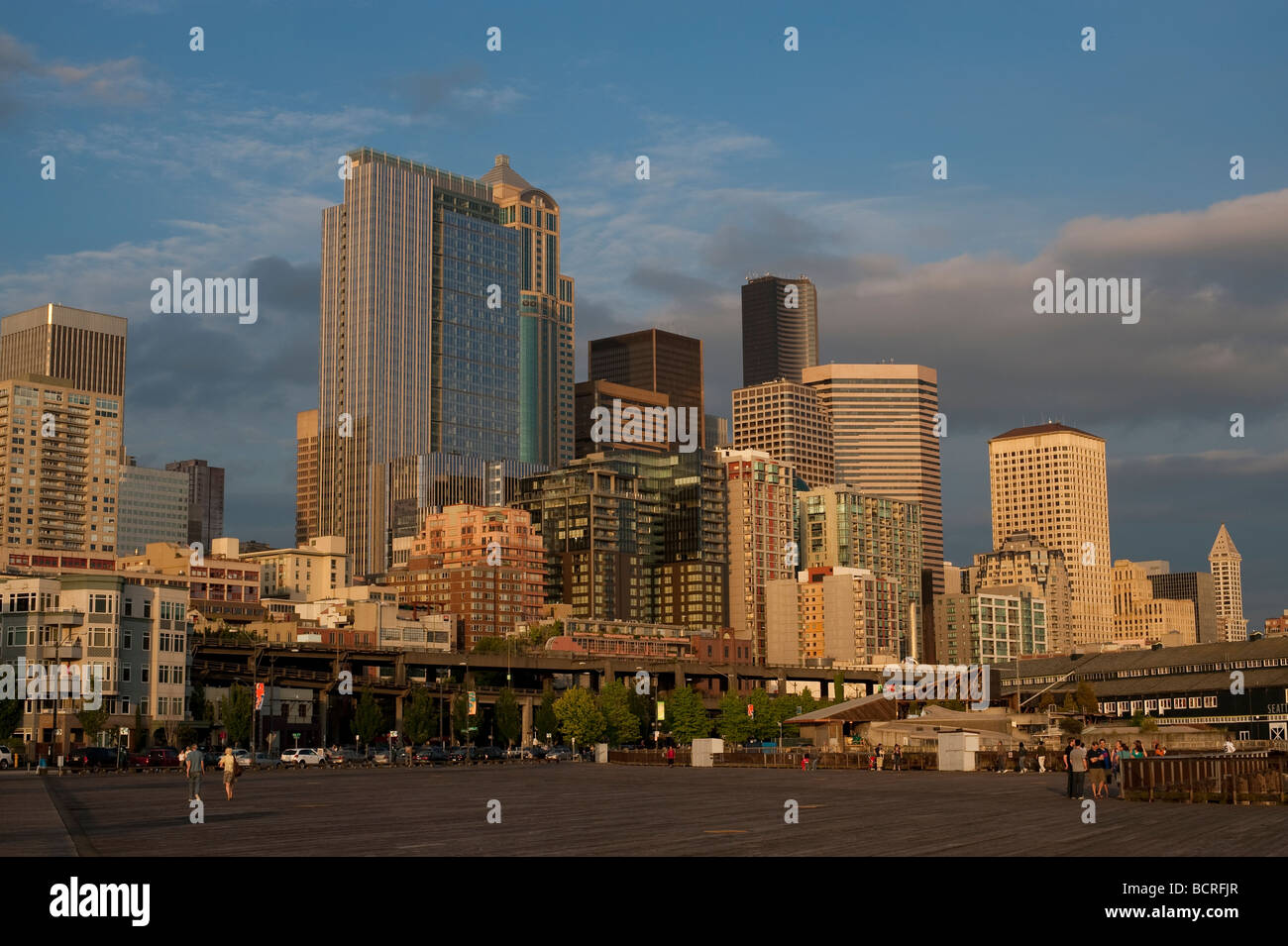Seattle waterfront retro image hi-res stock photography and images - Alamy