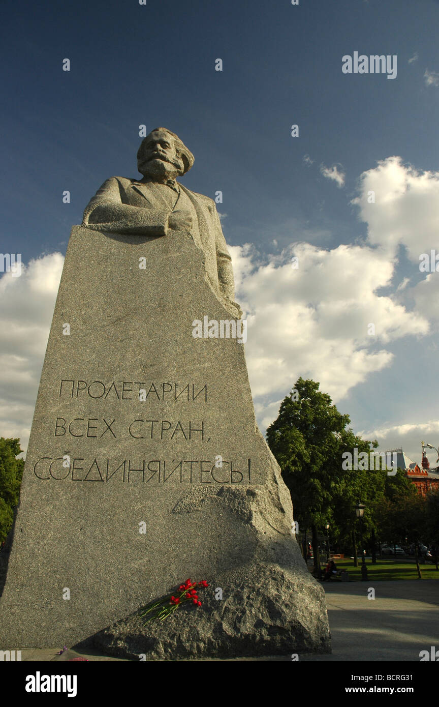 Karl Marx Statue in Moscow Stock Photo - Alamy