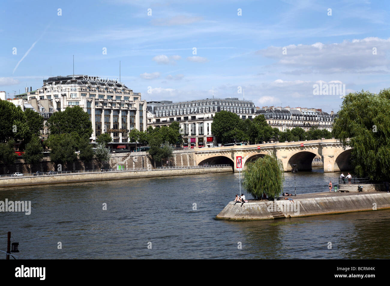 Paris Bridge and skyline Stock Photo - Alamy